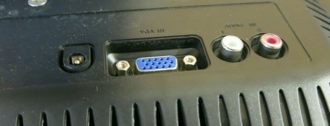 Belinea 101725 17" LCD TFT Black/Silver Flat Panel Monitor VGA Built In ...