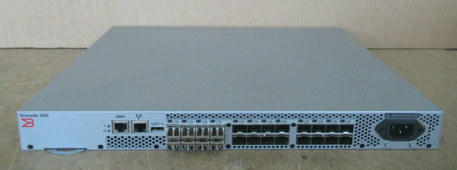 Brocade 300 24-Port 8Gb FC Switch 8-Port Active 8x SFP NA-320-0008 80 ...