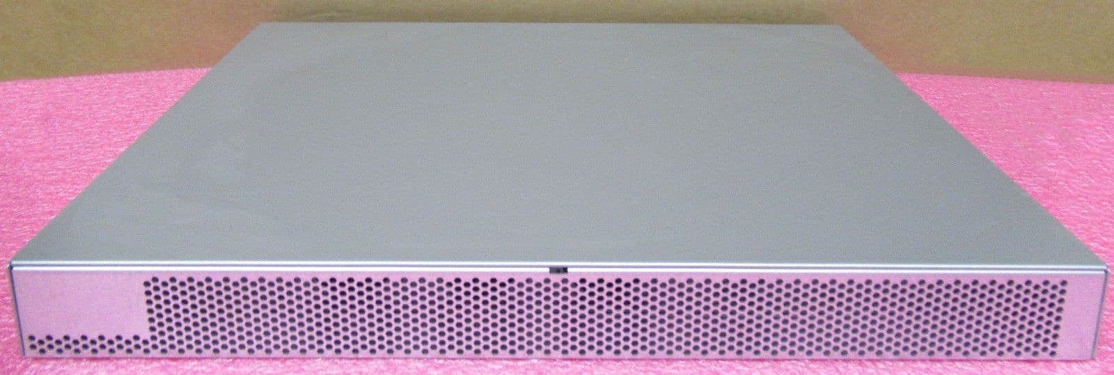 Brocade 300 24-Port 8Gb Fibre Channel SAN Switch 8 Ports Active SM-310-0000