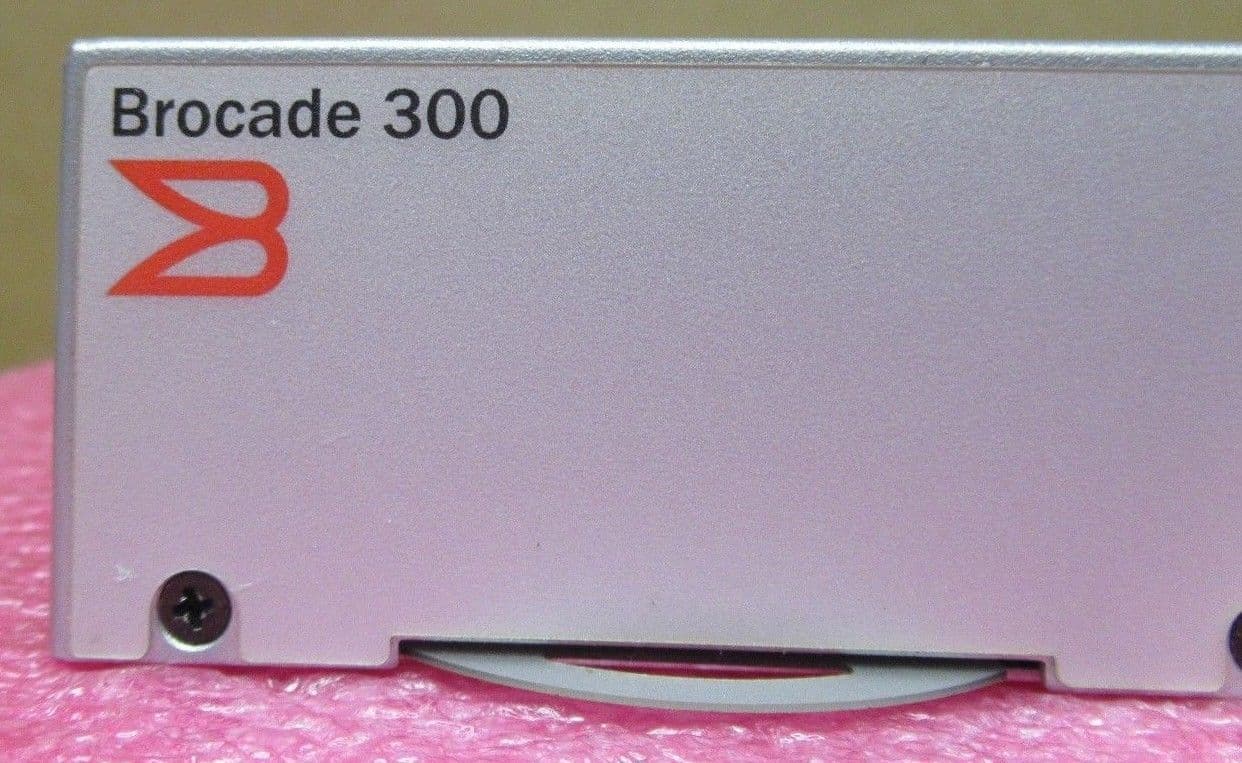Brocade 300 24-Port 8Gb Fibre Channel SAN Switch 8 Ports Active SM-310-0000