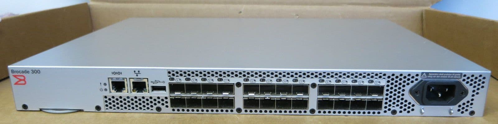 Brocade 300 BR-320-0008 24-Port 8GB Fibre Channel SAN Switch 16 Ports ...