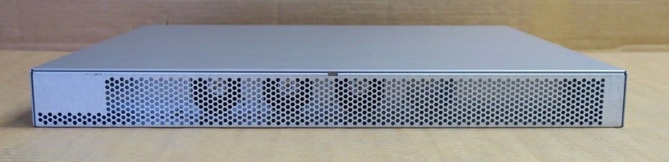 Brocade 300 NA-320-0008MC 24-Port 8Gb FC SAN Switch 8-Port Active 8x SFP