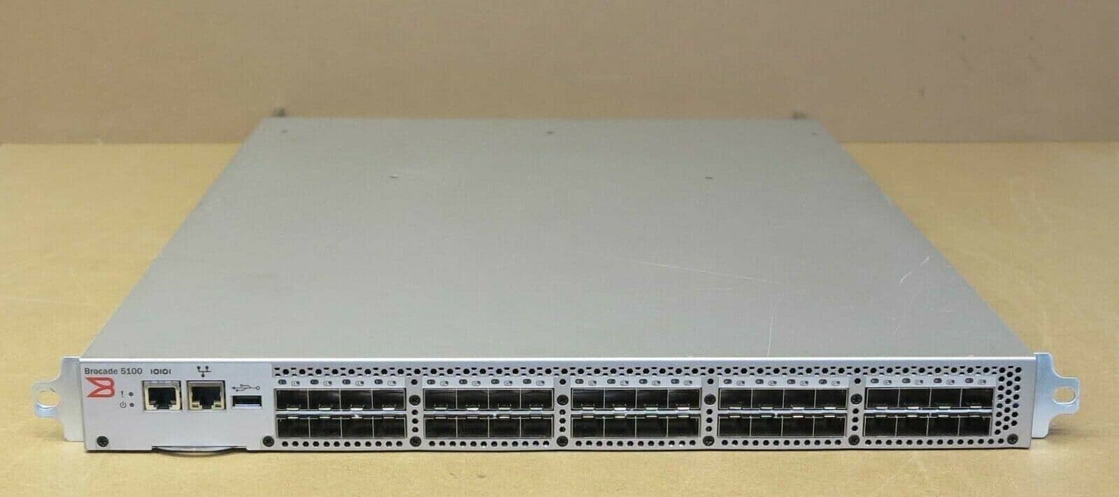Brocade 5100 40-Port 8Gb FC SAN Switch 24-Port Active SM-5120-1000