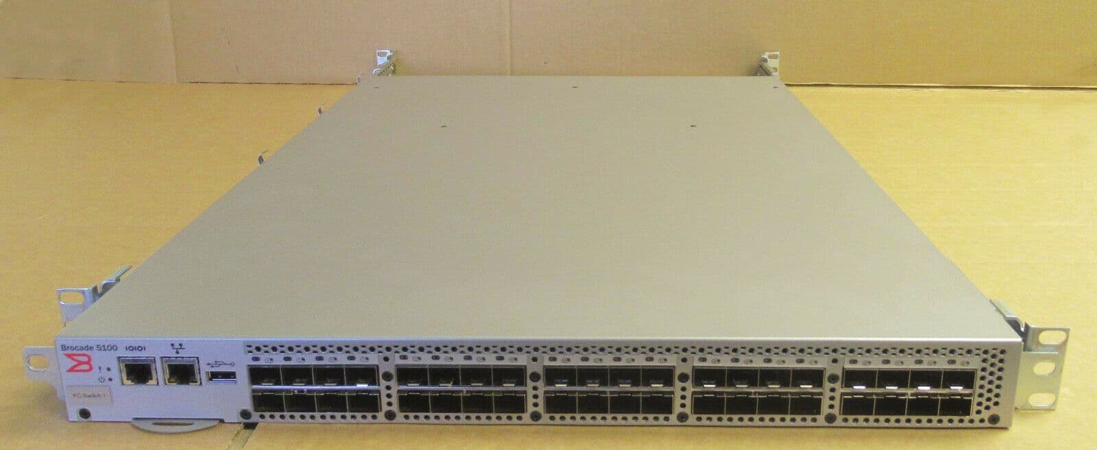 Brocade 5100 40-Port 8Gb FC SAN Switch 24-Port Active SM-5120-1000 with ...