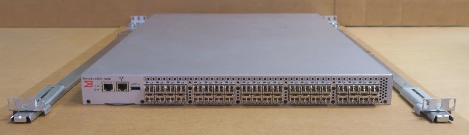 Brocade 5100 XHD-5120-0000 40-Port Active 8Gb Fibre Channel SAN Switch Licenses