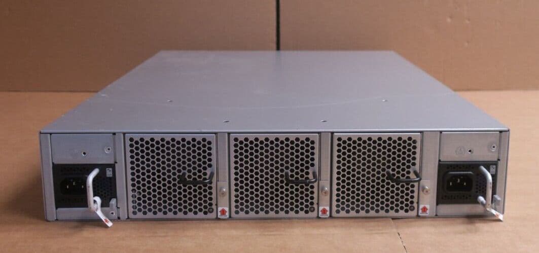 Brocade 6520 96-Port 16Gb FC SAN Switch HD-6520-48-16G-R - 48-Active Ports