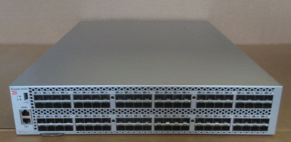 Brocade 6520 96-Port 72-Active 8Gb SFP FC SAN Switch Lots licences