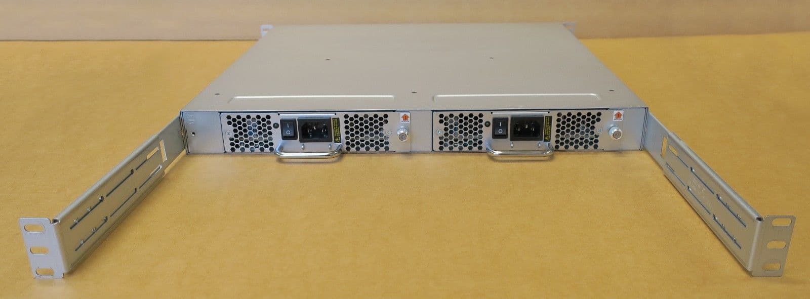 Brocade BR-6510 16Gb Fibre Channel Switch 24 Active Licensed Ports ...