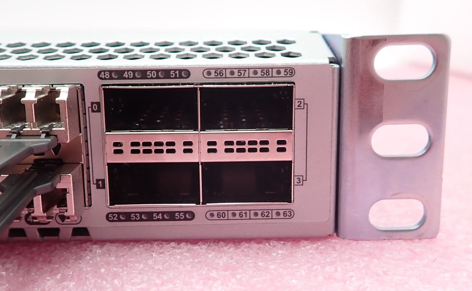 Brocade Dell DS-6620B G620 48x 32G SFP 4x QFlex FC Switch R2F 48Act