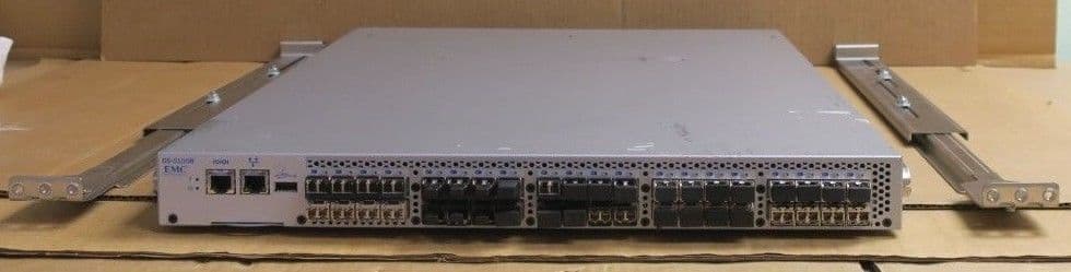Brocade DS-5100B EM-5120-0000 40-Port 8Gb Fibre Channel Switch 40-Ports ...