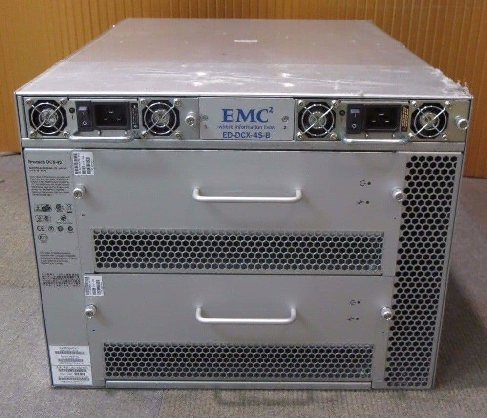 Brocade ED-DCX-4S Backbone SAN Switch 100-652-565 1x FC8-48 2x CP8 2x CR4S8