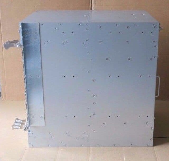 Brocade ED-DCX-B Connectrix Director Switch 100-652-512 6x FC8-48 2x ...