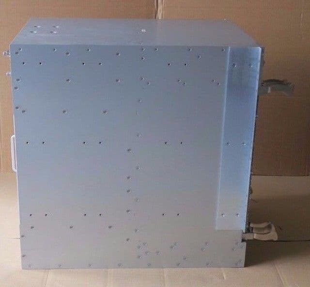 Brocade ED-DCX-B Connectrix Director Switch 100-652-512 FC8-48 FC8-32 ...