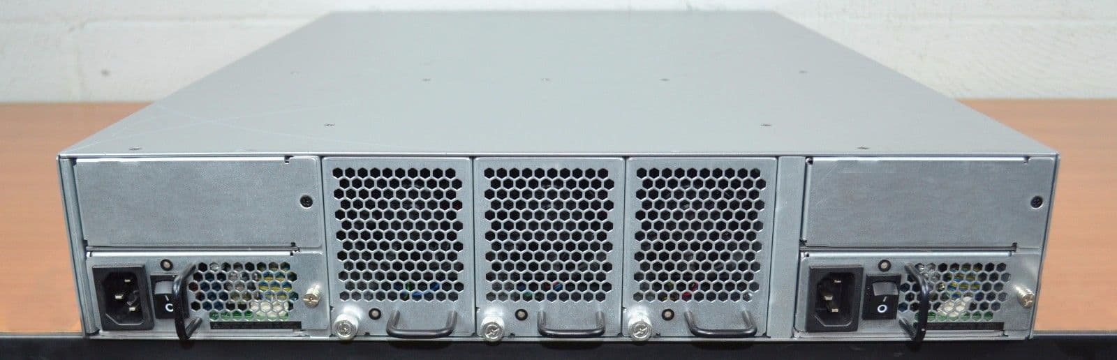 Brocade EMC DS-5300B 5300 80 Port Active 8Gb FC Switch EM-5320-0008 BR-5320