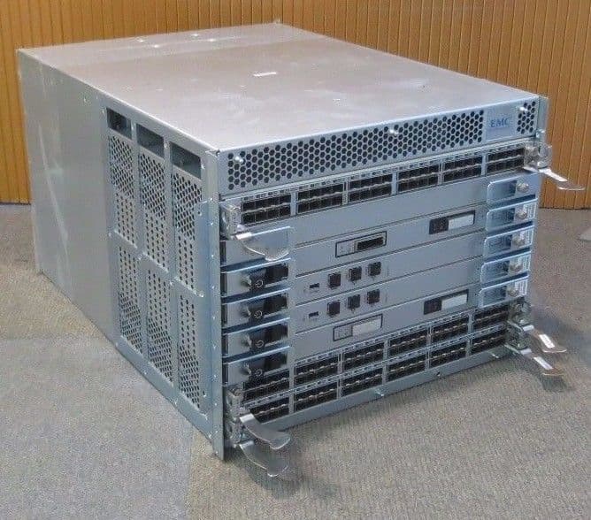Brocade EMC ED-DCX-4S Backbone SAN Switch 100-652-565 3x FC8-48 2x CP8 ...