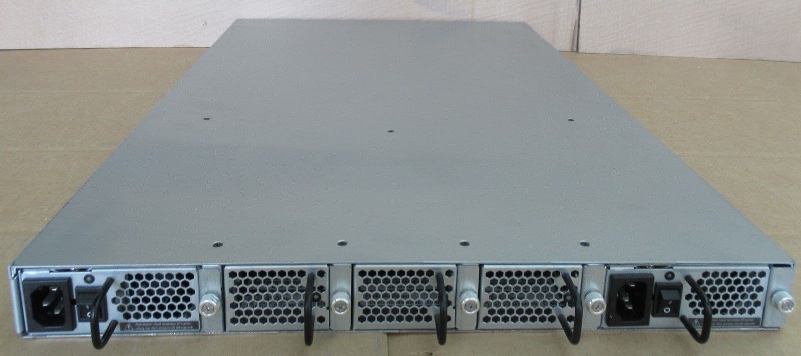 Brocade EMC MP-8000B 32-Port Active 6x 10Gb/FCoE 8Gbps Fibre Switch 100 ...