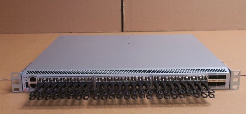 Brocade G620 48x 32Gb SFP 4x QFlex FC Switch BR-G620-48-32G-R SFPs 48 ...