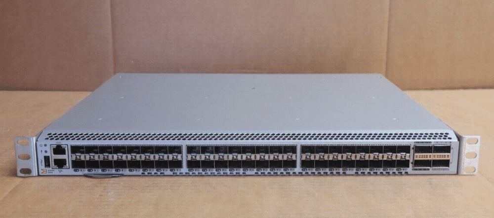 Brocade G620 48x 32Gb SFP 4x QFlex Port FC Switch BR-G620-48-32G-R