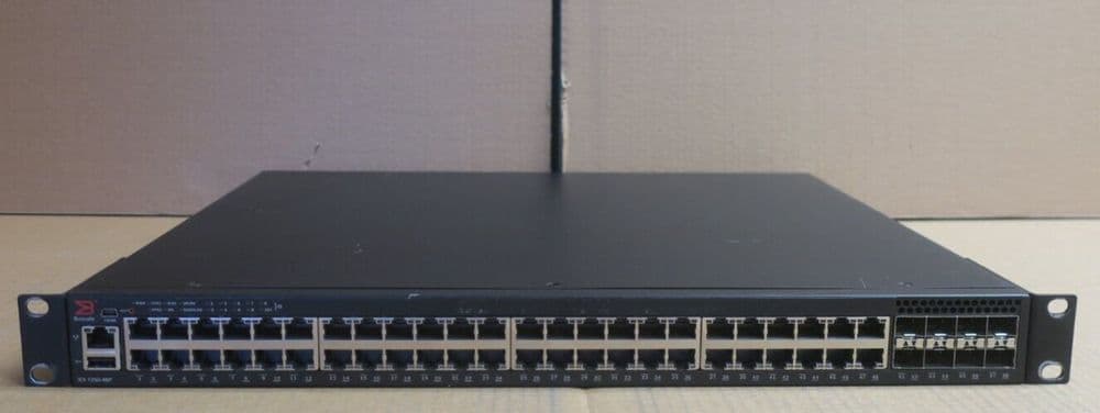 Brocade ICX 7250-48P 48x 1GE PoE RJ45 6x 1GE SFP 2x 10GE SFP Switch Lice