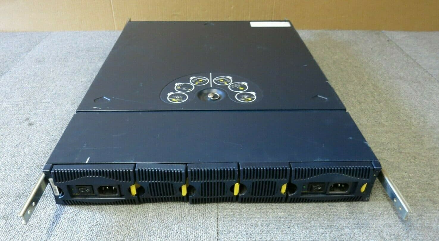 Brocade SilkWorm 3900 32 SFP Ports Wired Desktop Fibre Channel Switch