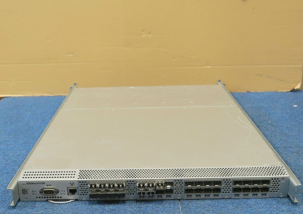 Brocade Silkworm 4100 - 4GB/s FC Fibre Channel 32-Port SAN Switch