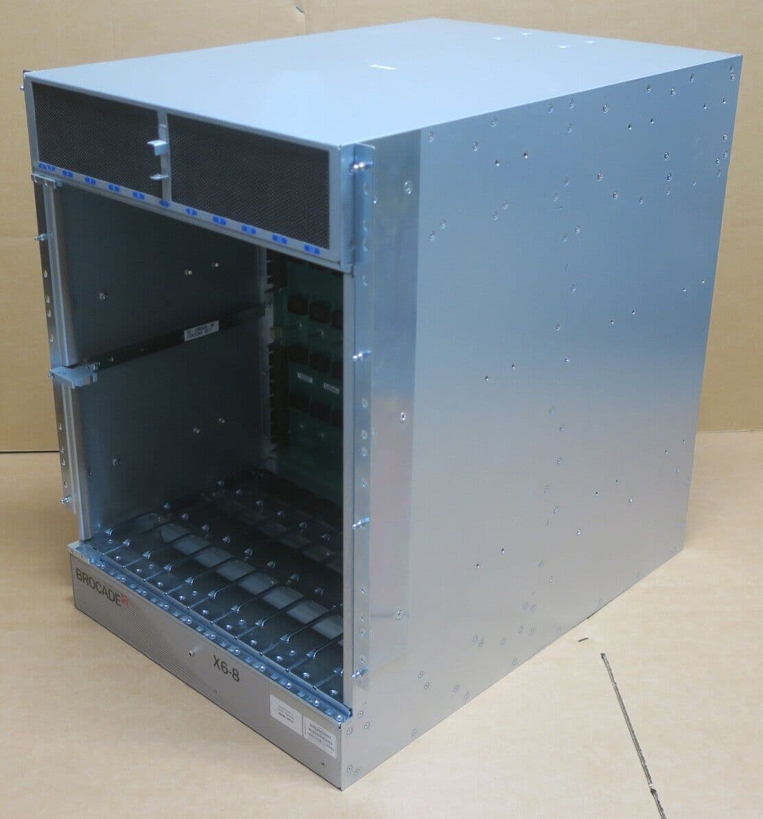 Brocade X6-8 8-Slot Gen6 Director 14U Rack Switch Blade Chassis 4x PSU ...
