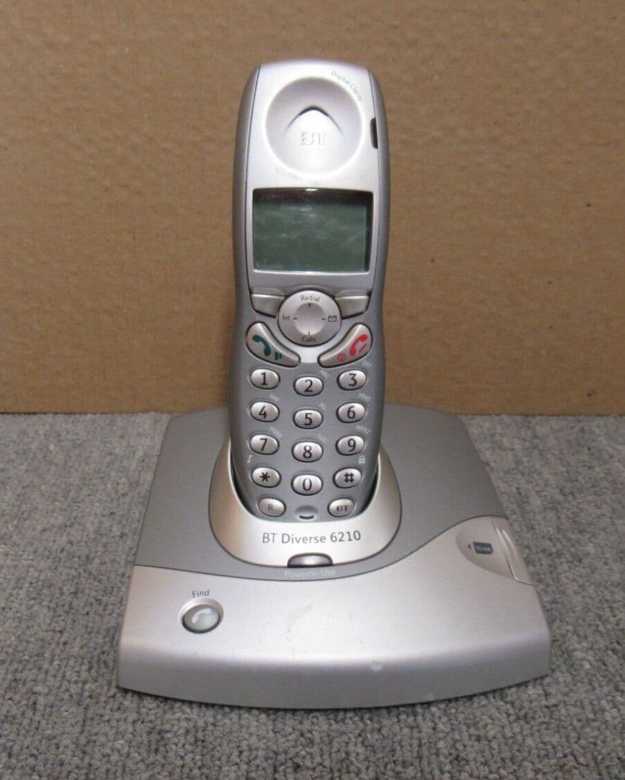 BT Diverse 6210 DECT Digital Cordless Telephone & Chargering Base Grey