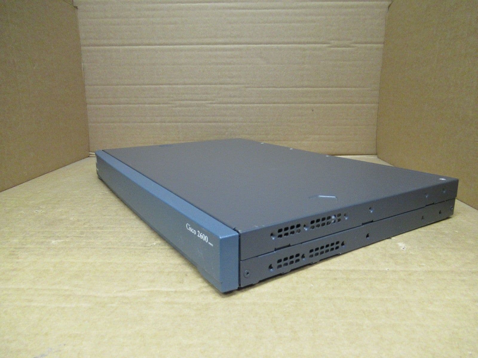 Cisco 1700 Series Model 1760 47-15832-01 Router