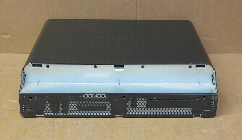 CISCO 1941/K9 Integrated Services 1GbE Ethernet Router 2U ipbasek9 ...