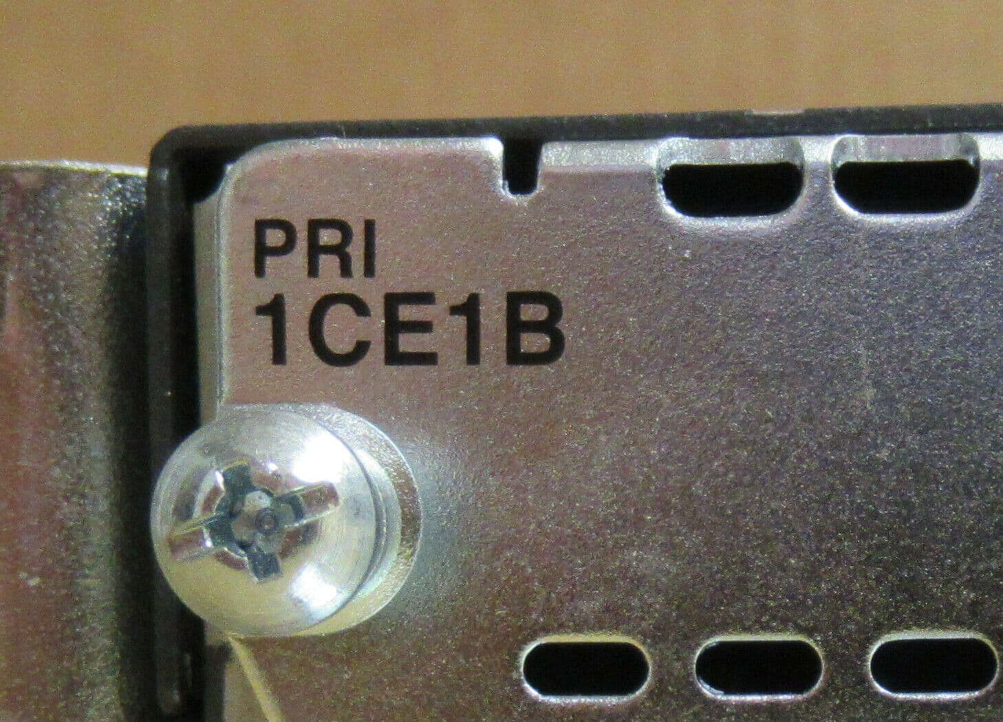 Cisco 2610XM Ethernet Router 10/100 Mbps 32Mb 1U 1x PRI-1CE1B Network Card