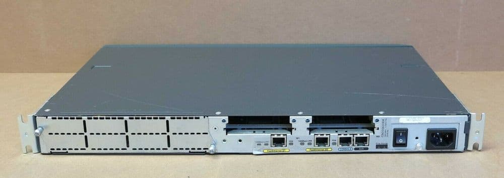 Cisco 2621XM Ethernet Router 10/100MB 2600 Series Wired 240V 1U Rackmount