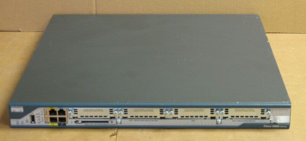 Cisco 2801 CISCO2801-SEC/K9 Fast Ethernet 1U Security Router