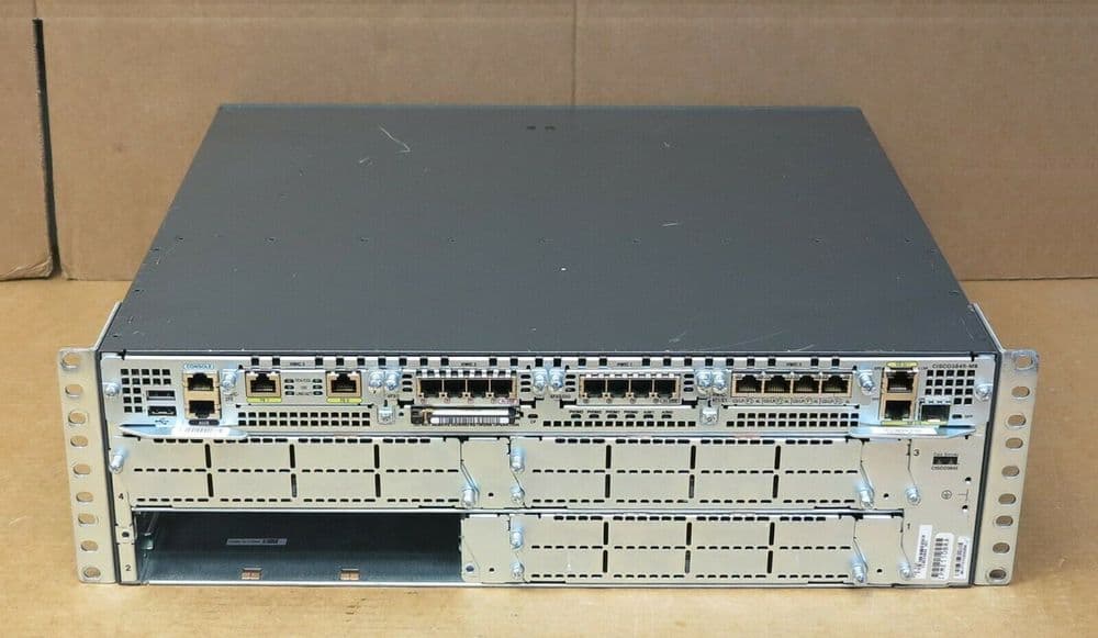 Cisco 3845 CISCO3845 Integrated Services Router 3U ISR HWIC-4T1/E1 VIC2 ...