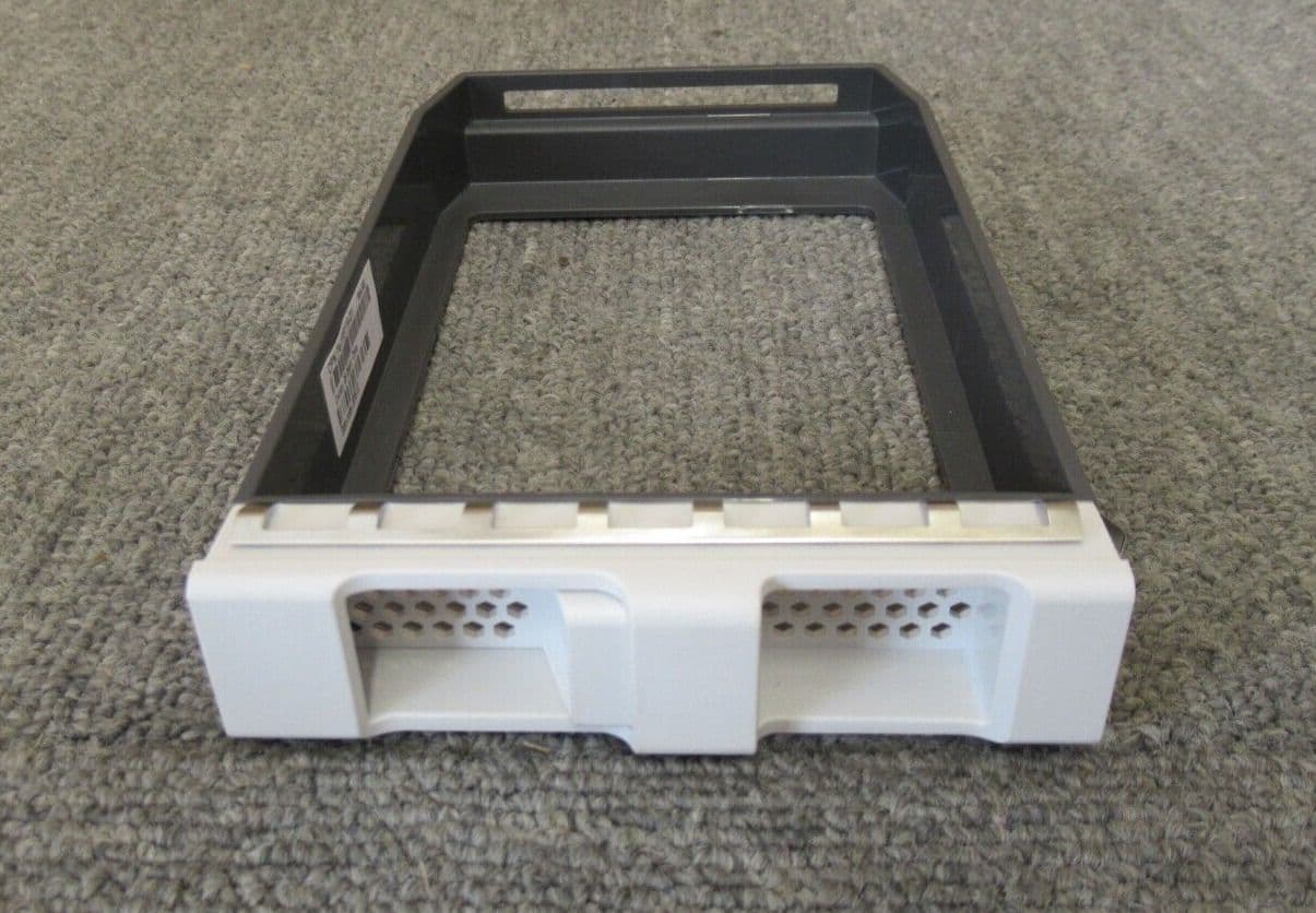 Cisco 74 115119 01 Ucsc Bblkd L2 Ucs C Series M5 Hard Drive Blanking Panel