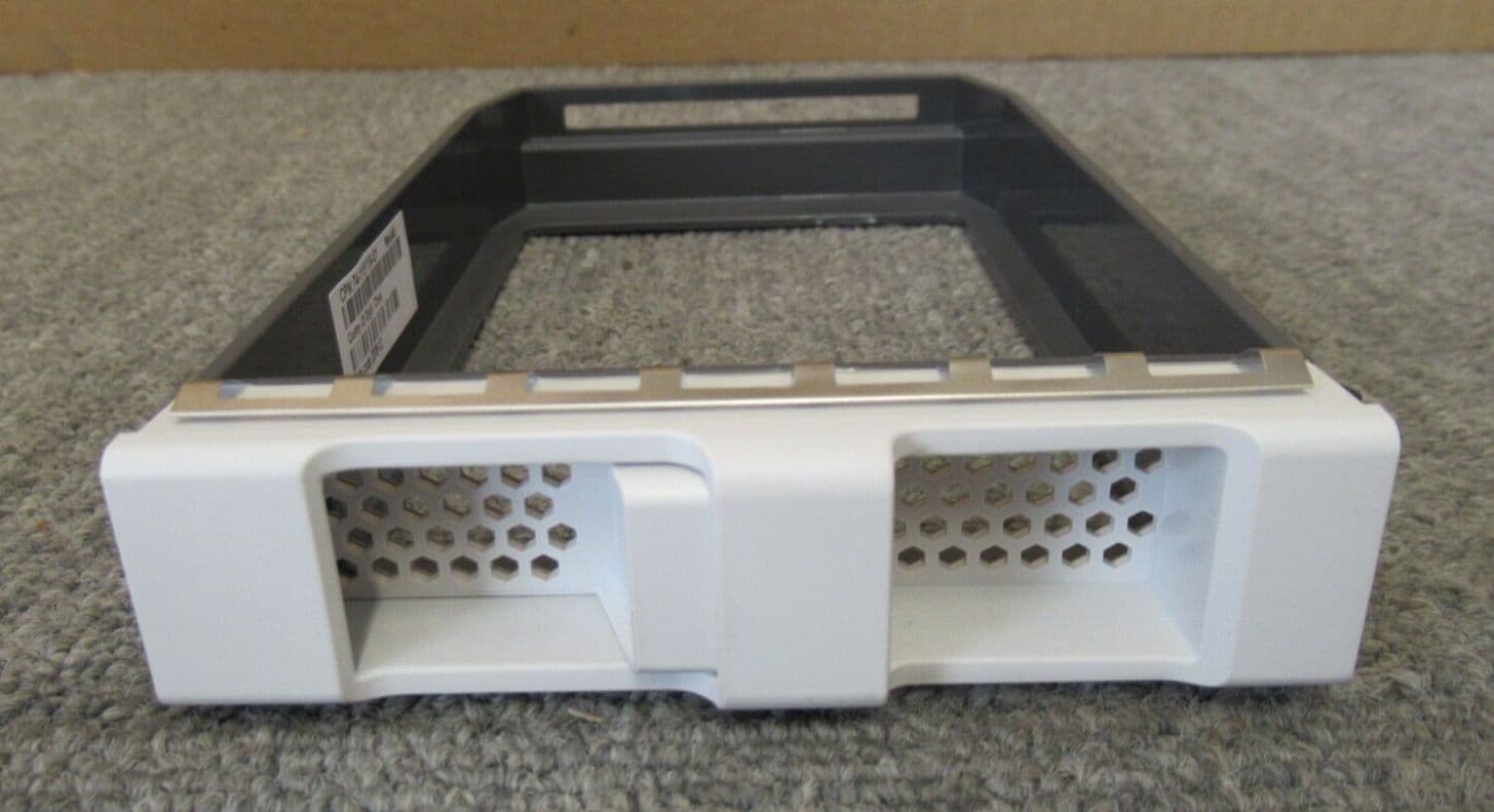 Cisco 74-115119-01 UCSC-BBLKD-L2 UCS C-Series M5 Hard Drive Blanking Panel