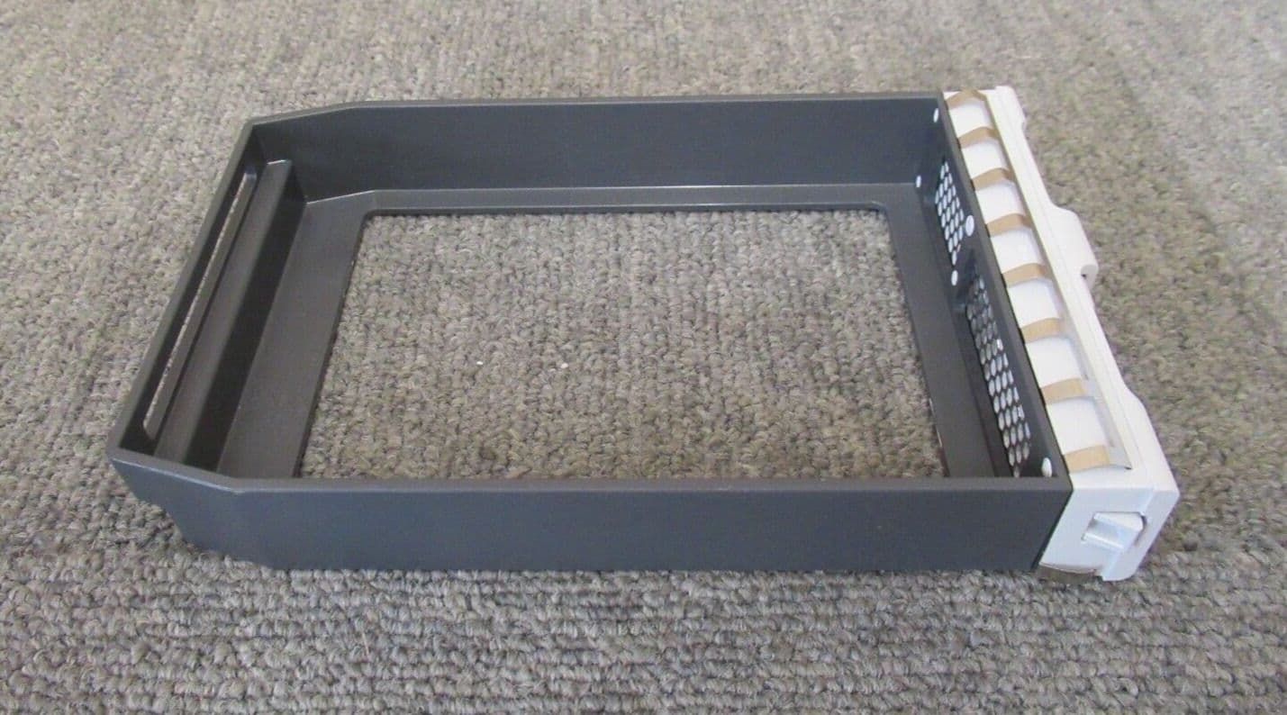Cisco 74 115119 01 Ucsc Bblkd L2 Ucs C Series M5 Hard Drive Blanking Panel