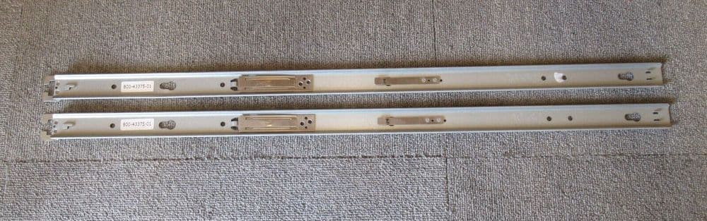Cisco 800-43375-01 Left And Right Inner Server Rails 1U For UCS-C240-M4