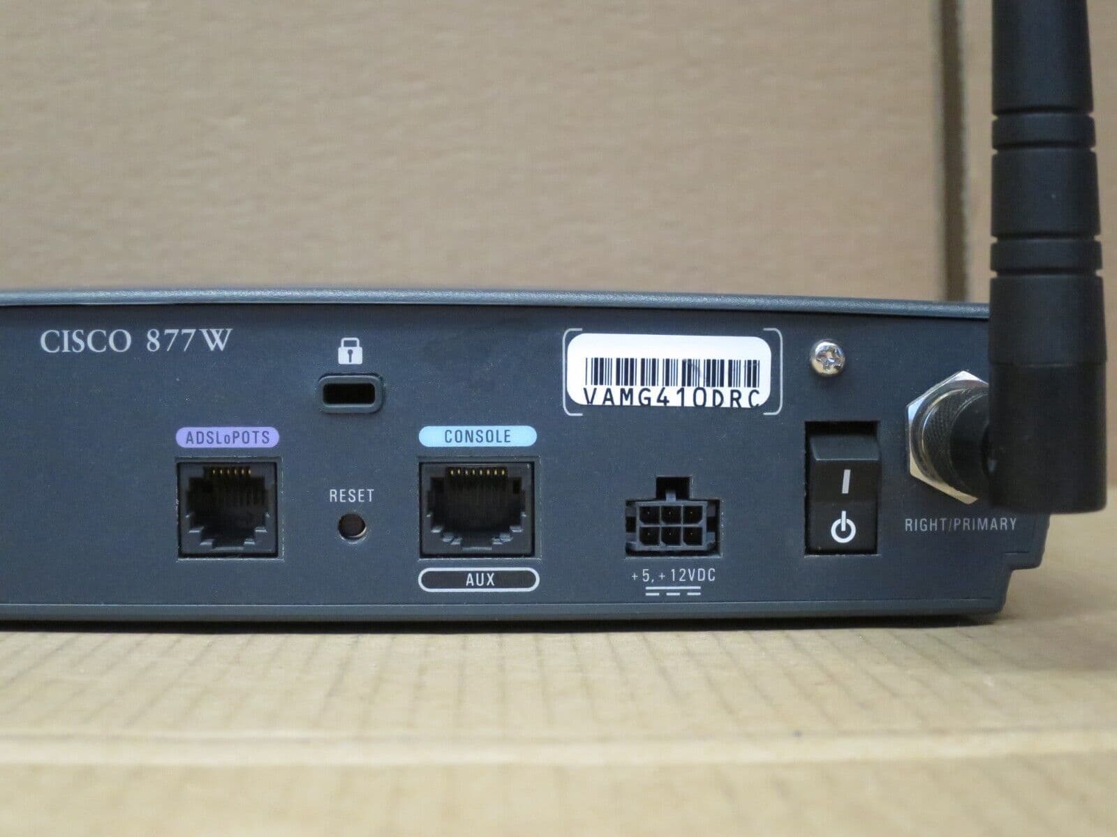 CISCO 877W-G-E-K9 877W Wireless 802 11 ADSL Integrated Services Router ISR