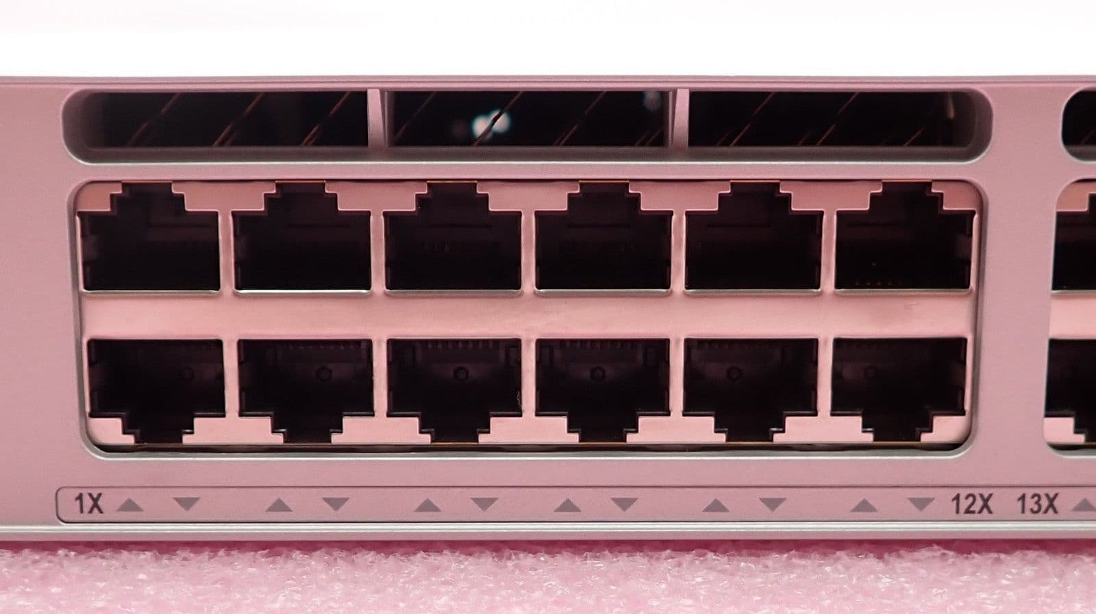 Cisco Catalyst C9300-24T-A 9300 24x 1GbE RJ45 C9300-NM-8X 1U Managed Switch