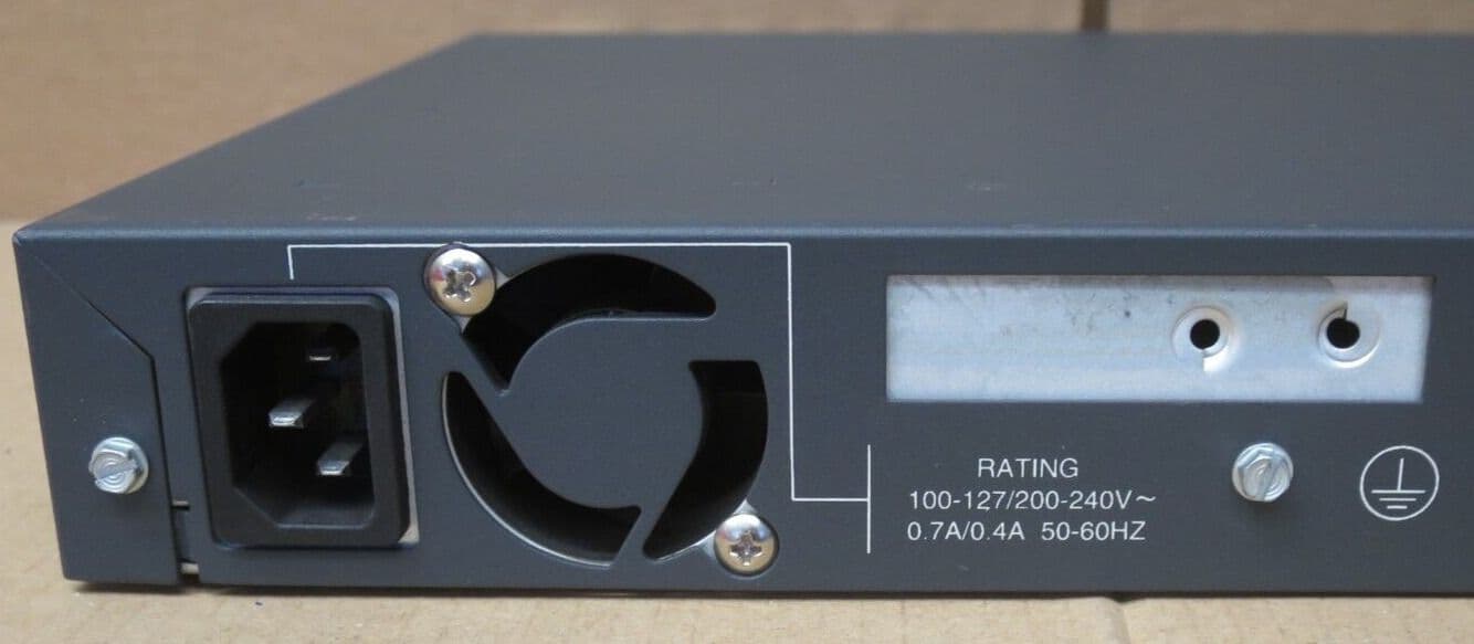 Cisco Catalyst WS-C2924-XL-EN 24-Port 10/100 1U Rackmount FastEthernet ...