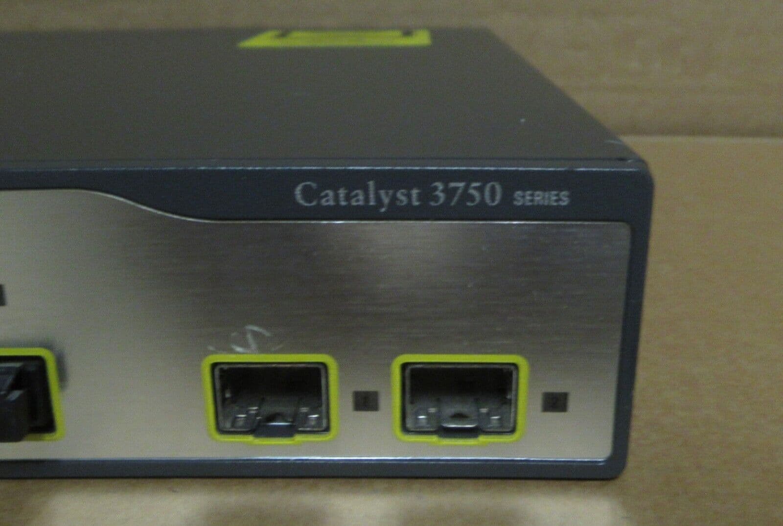 Cisco Catalyst WS-C3750-24FS-S 24-Port Ethernet Managed 1GbE Ethernet ...