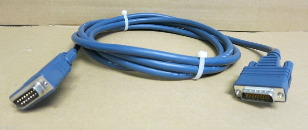 Cisco CSA LL87003 AWM Routerkabel 3m seriel 80oc 300V VW-1 FT4 Computer ...