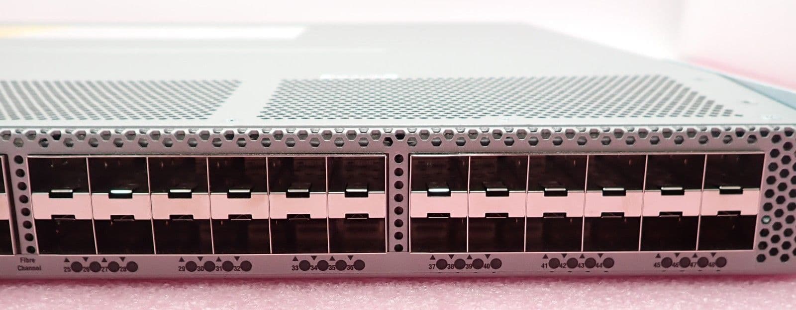 Cisco DS-C9148S-K9 MDS 9148S 48x 16G FC 24-Active Multilayer Fabric Switch