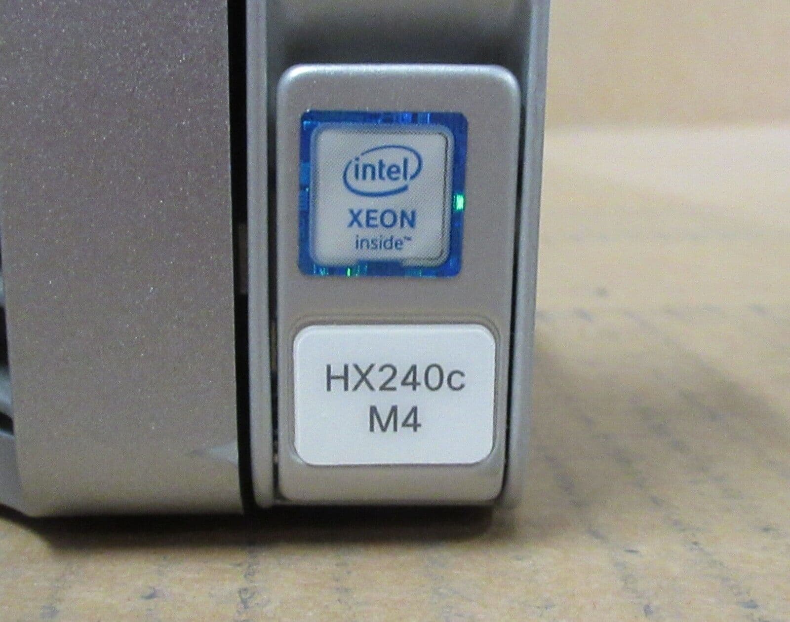 Cisco HyperFlex HX240C M4 2x E5-2600v3/v4 Family CPU 24x DIMM 24x 2 5 ...