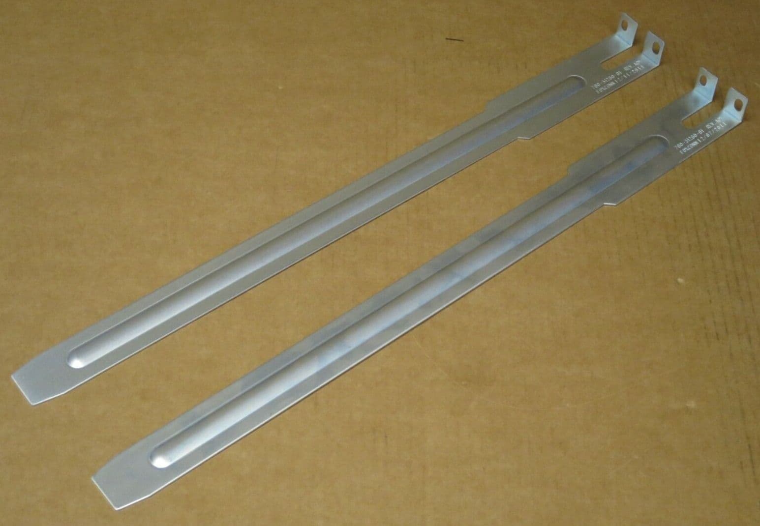 Cisco Nexus 2000 series FoxConn 700-31260-01 Switch Bracket 19" outer ...