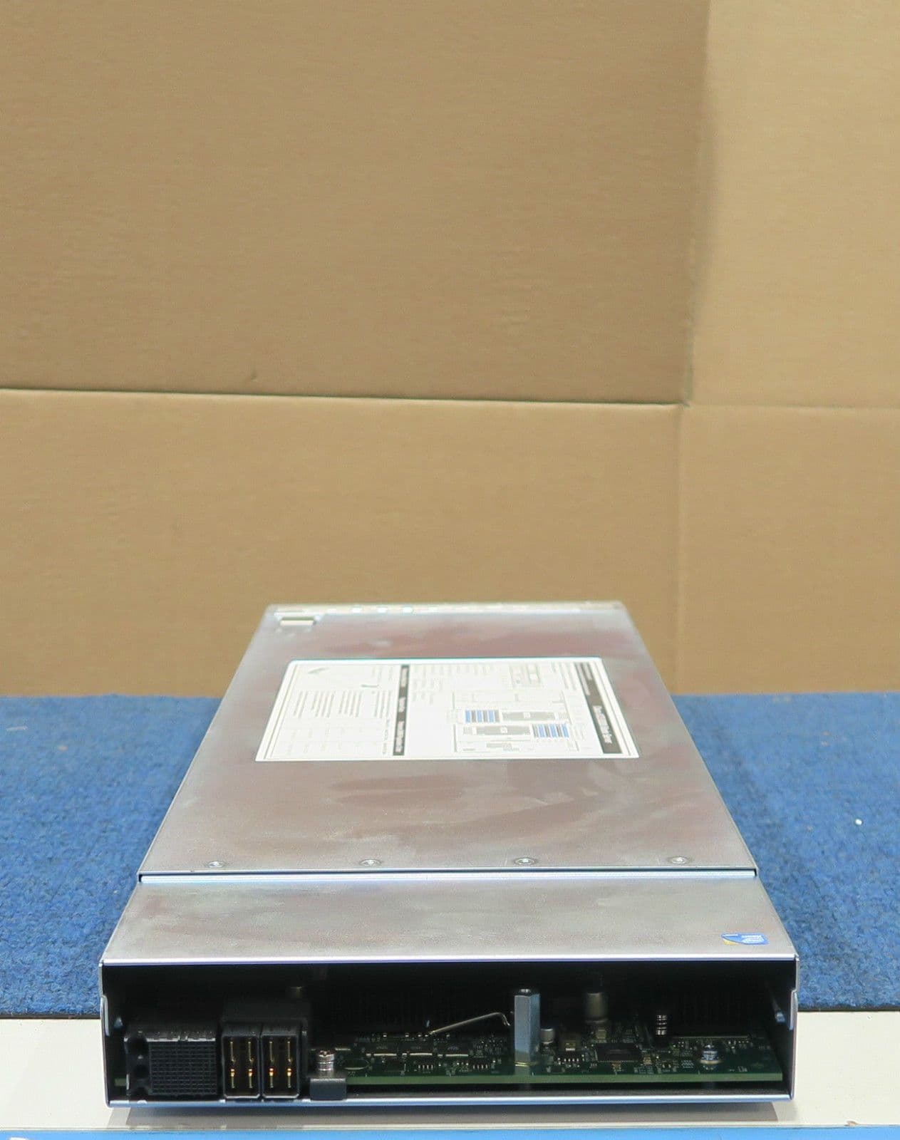 Cisco UCS B200 M2 N20-B6625-1 - Barebones Blade Server With Motherboard