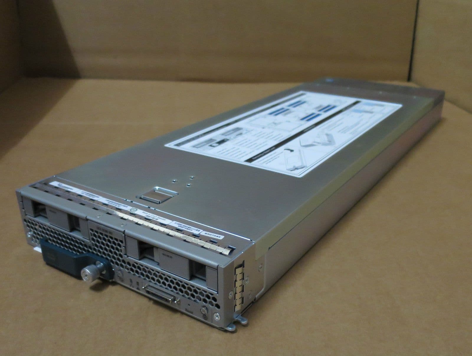 Cisco UCS-B200-M3 B200 M3 Blade Server 2 x E5-2670 8-Core 512 Gb RAM ...
