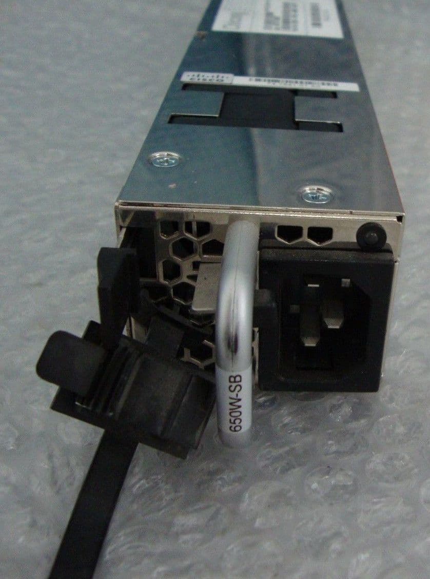 Cisco UCS C210 M2 R2X0-PSU2-650W-SB 650W Hot-Plug Power Supply 74-7541-01