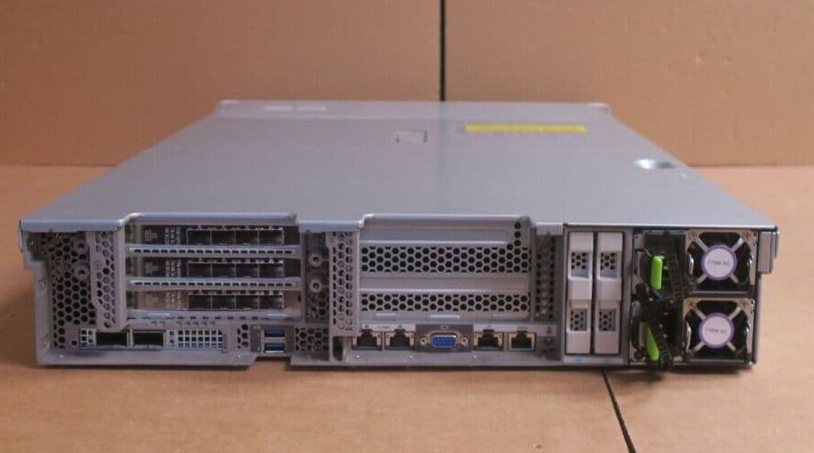 Cisco UCS C240 M5 CTO Server 1-2 2nd Gen Scalable CPU 24-DIMM 8x 2 5& x22; Bay