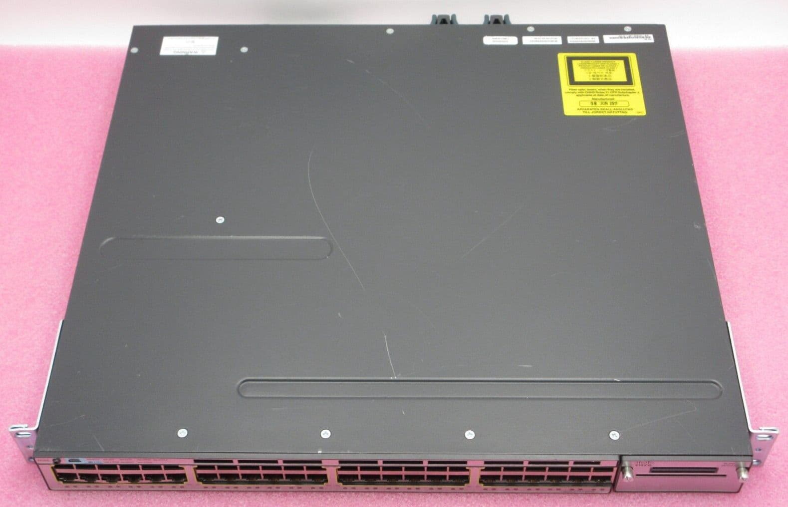 Cisco WS-C3750X-48T-S 48-Port 1GbE RJ-45 L3 Rack Mount Managed 1U Switch